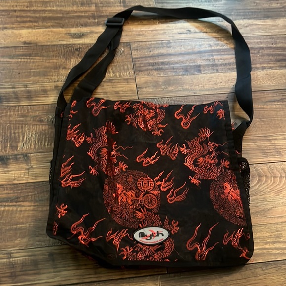 Hot Topic | Bags | Well Loved Dragon Messager Bag | Poshmark